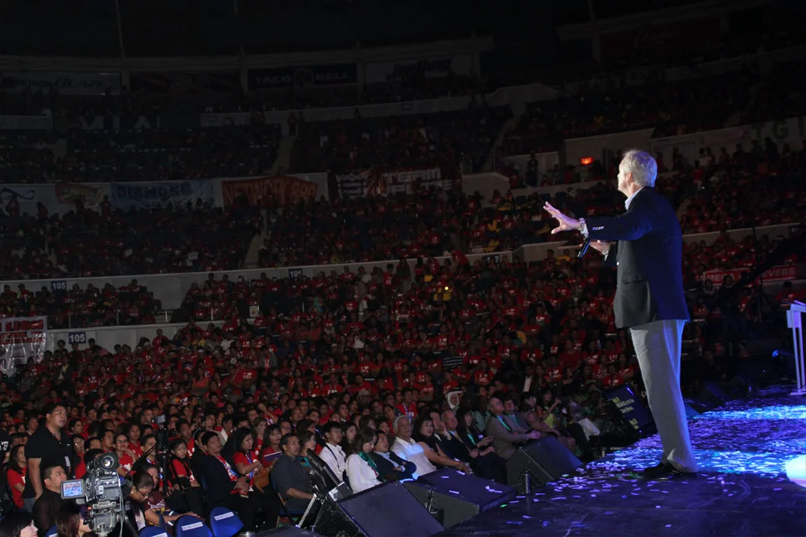 Home | Keynote and Motivational Speaker | Sales Trainer | Author